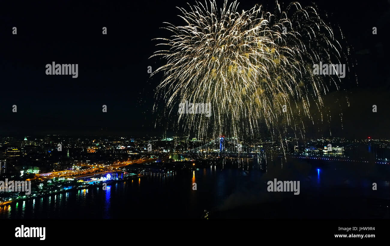 Drone fireworks hi-res stock photography and images - Alamy