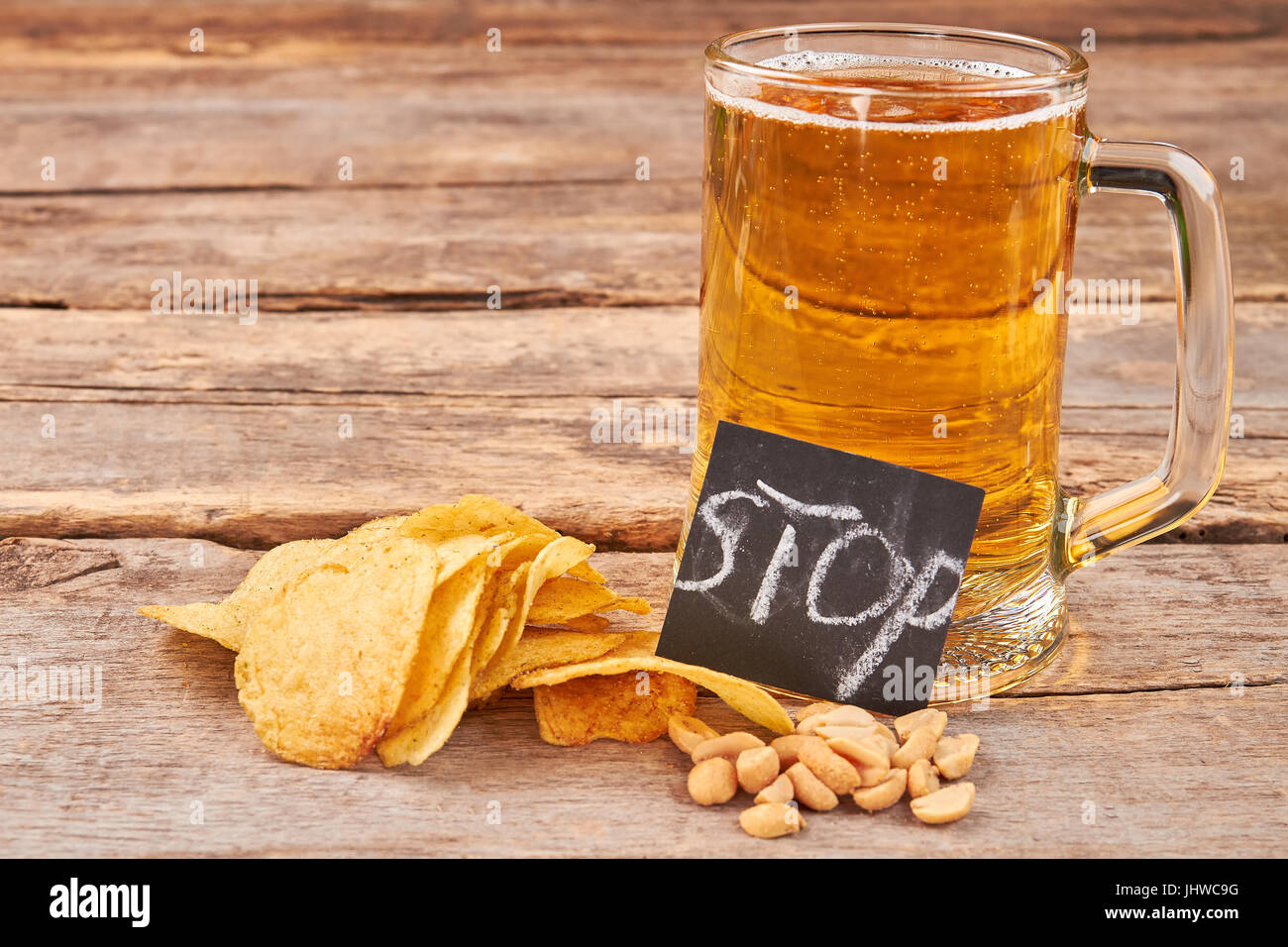 Rustic beer background Stock Photo - Alamy