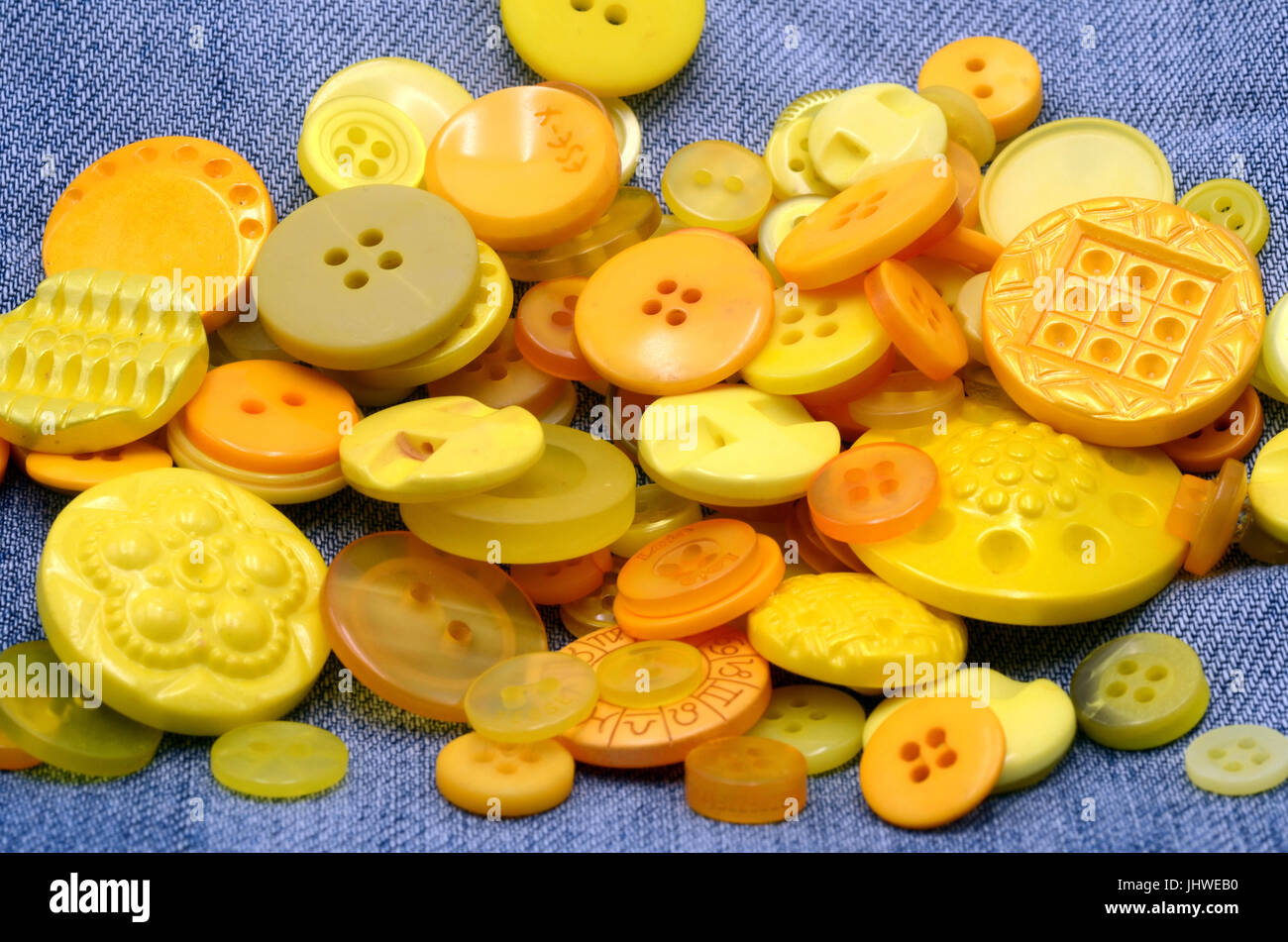 Cloth buttons hi-res stock photography and images - Alamy