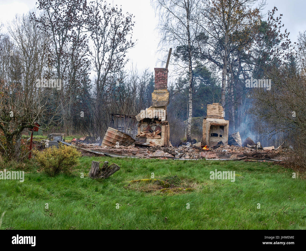Old cottage fire hi-res stock photography and images - Alamy