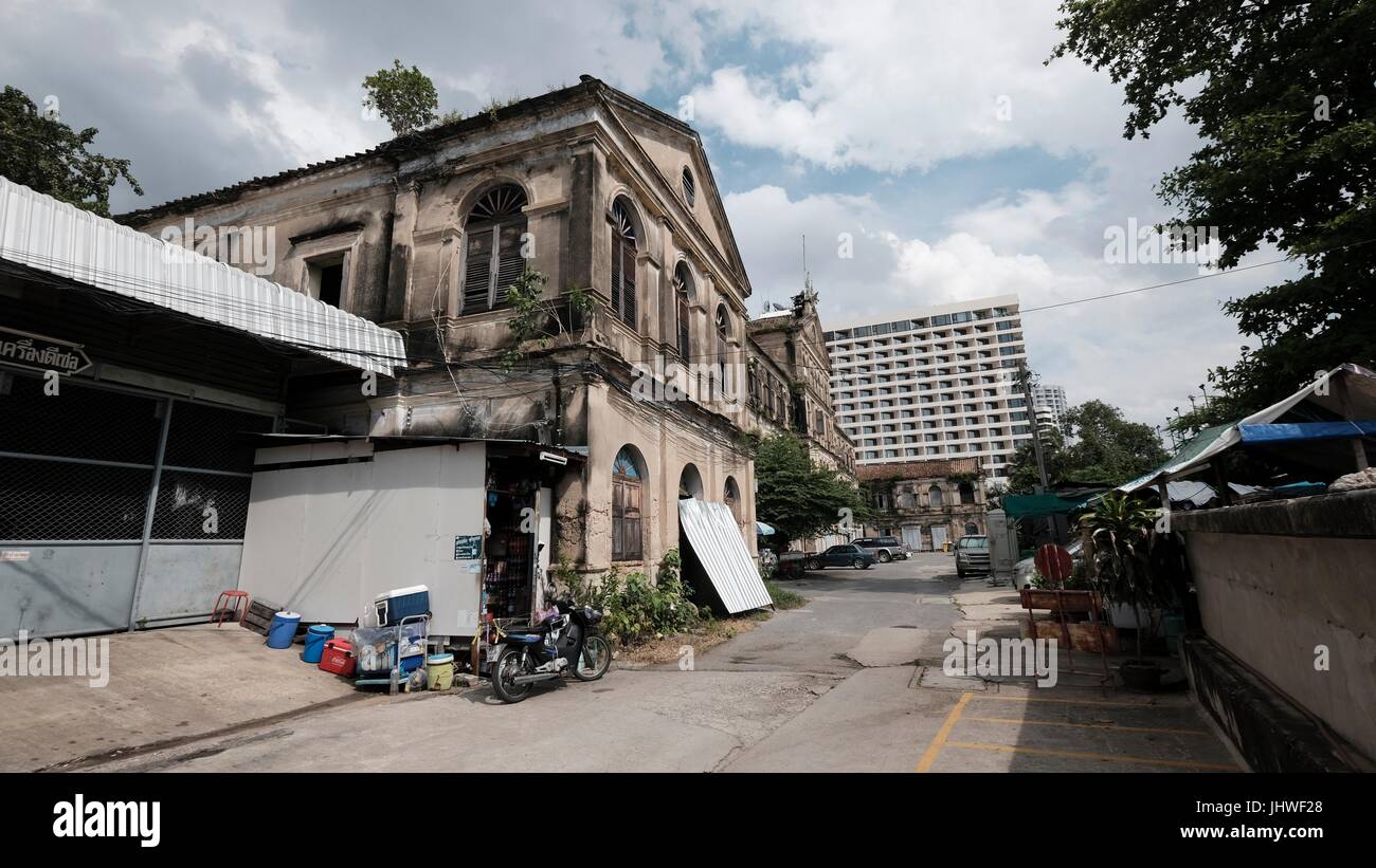 Abandoned Colonial Style Historical Old Customs House / Bang Rak Old ...