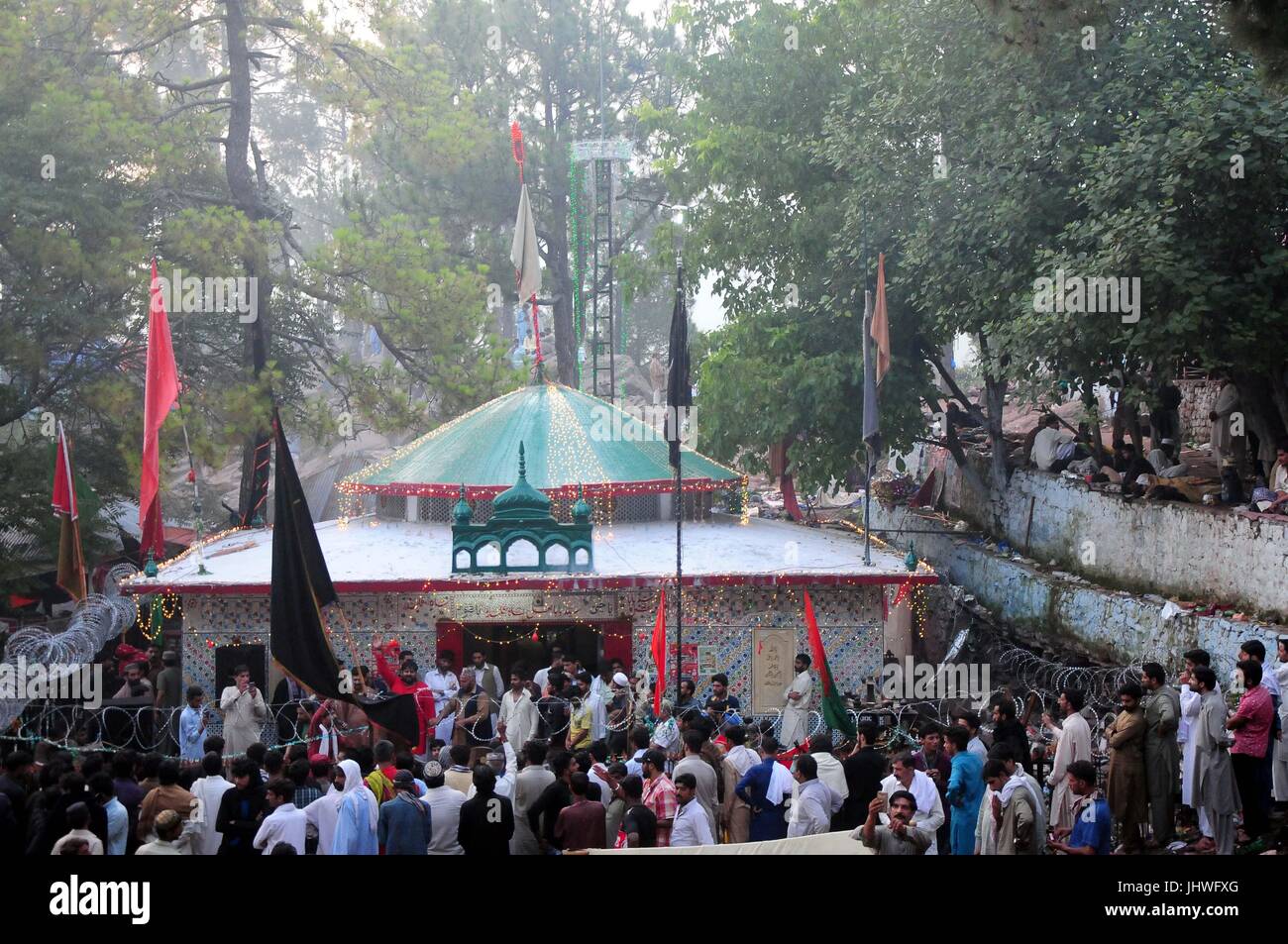 Devotees of Baba Laal Shah Qalander gather on the occasion of his ...