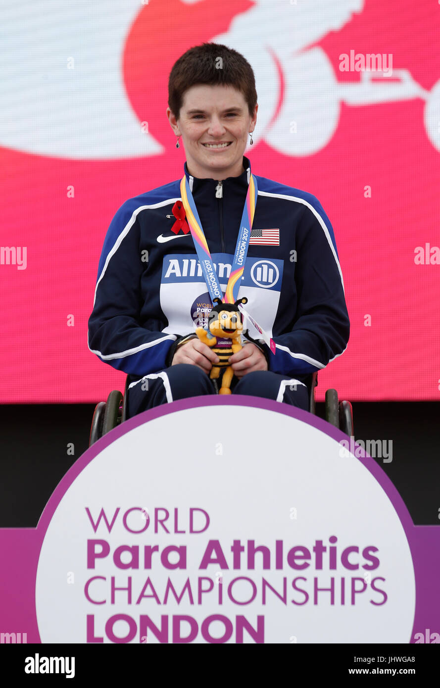USA's Cassie Mitchell with her gold medal for the Women's Discus Throw ...