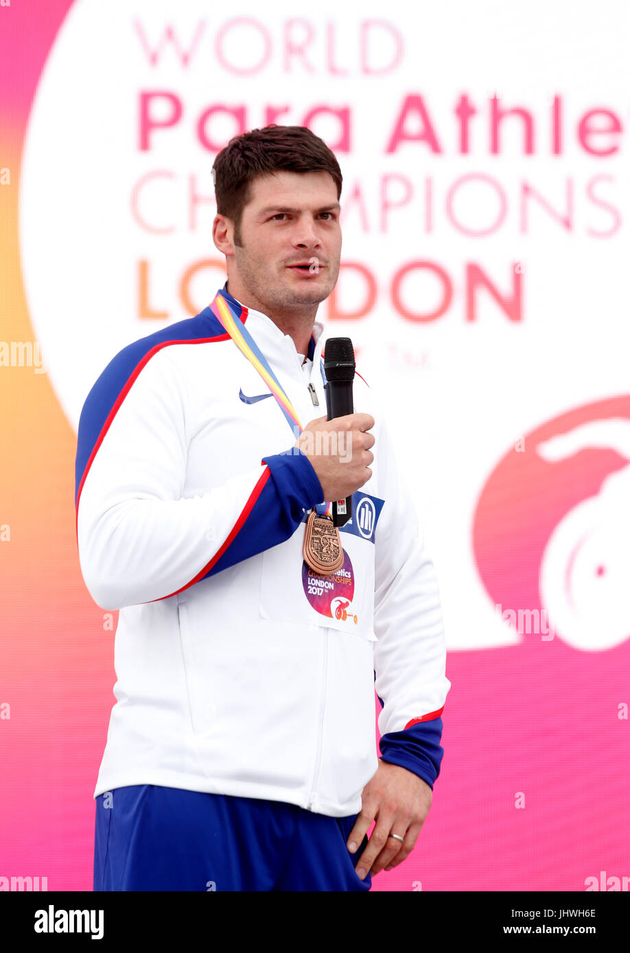 Great Britain's David Henson with his bronze medal for Men's 200m T42 ...