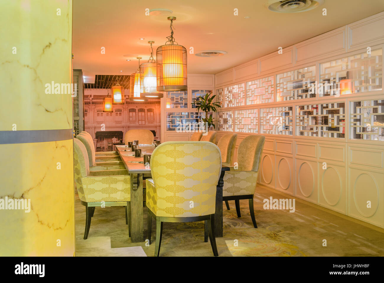 beautiful asian themed restaurant Stock Photo - Alamy