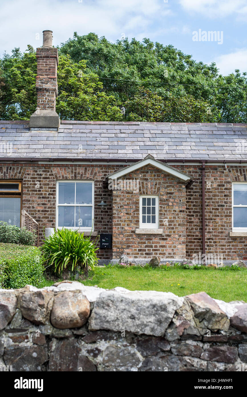 Multi pane windows hi-res stock photography and images - Alamy