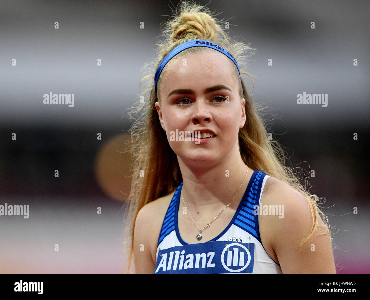 Great Britain's Maria Lyle celebrates winning bronze in the Women's ...