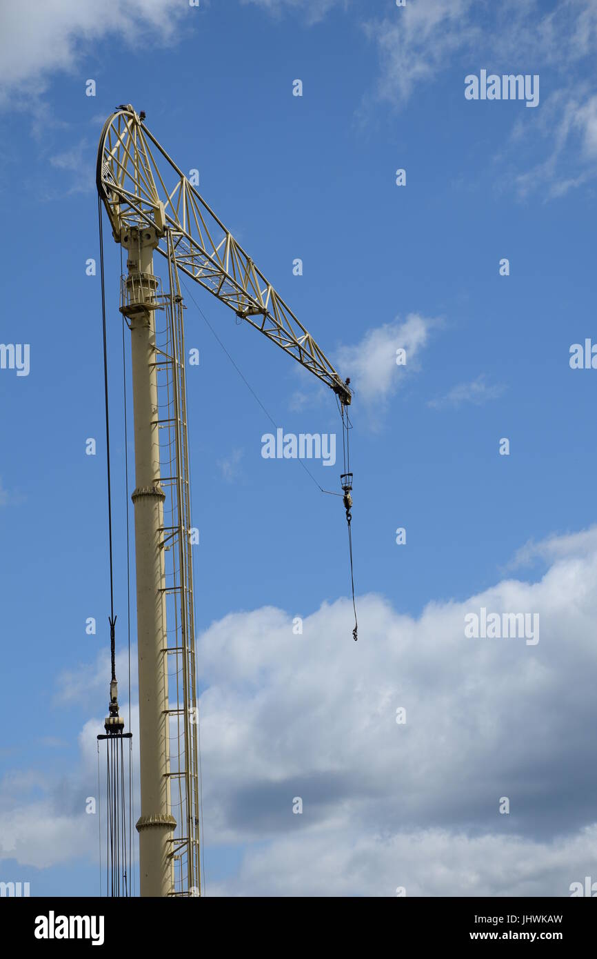 Port crane hi-res stock photography and images - Alamy