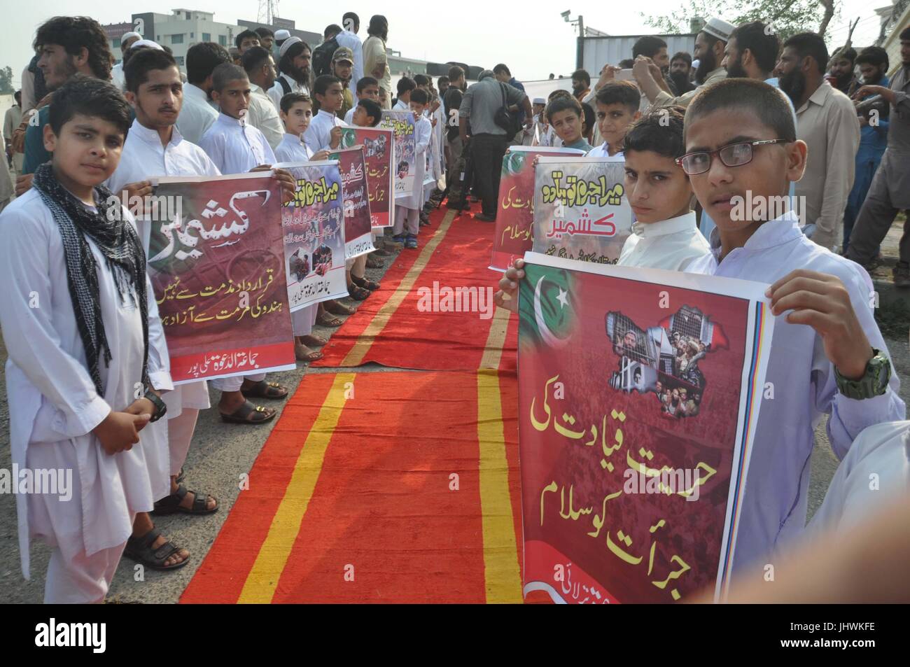 Islamabad, Pakistan. 16th July, 2017. Hizbul Mujahideen's Syed ...