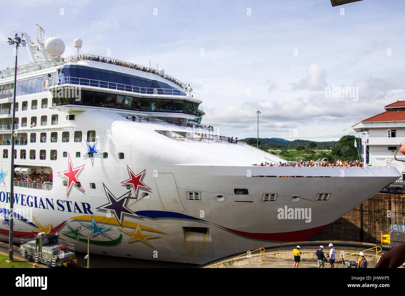 Norwegian Star Cruise ship in the Panama Canal Stock Photo - Alamy