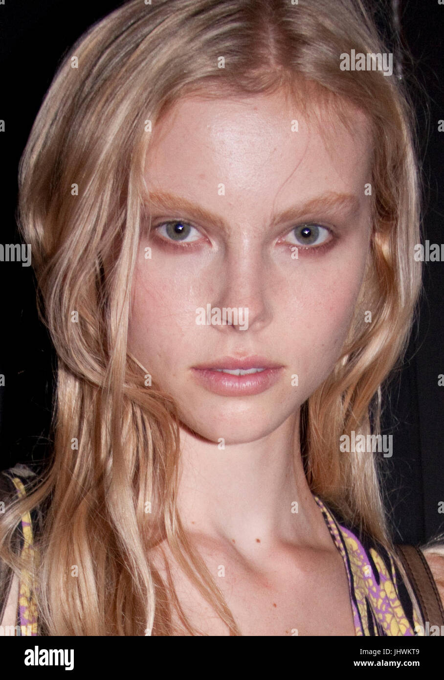 Beautiful glowing skin No Makeup beauty portrait of Fashion model ...