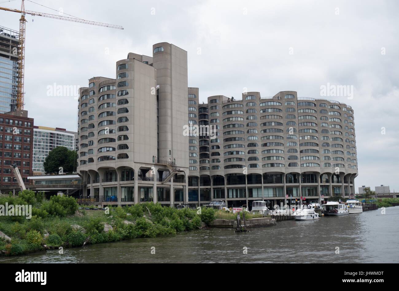Bertrand goldberg hi-res stock photography and images - Alamy