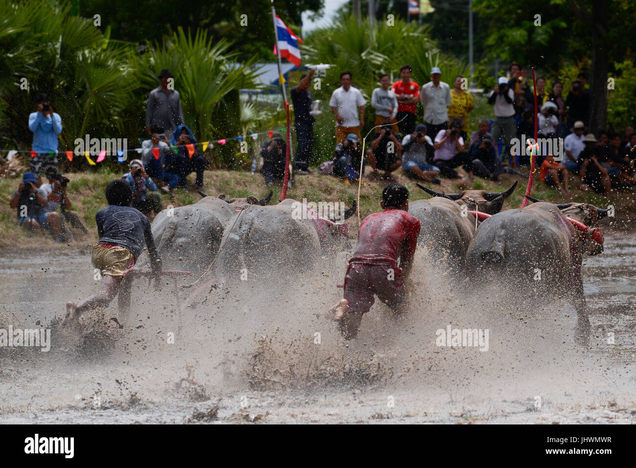 Chonburi, Thailand. 16th July, 2017. A Thai farmer racer during Water ...