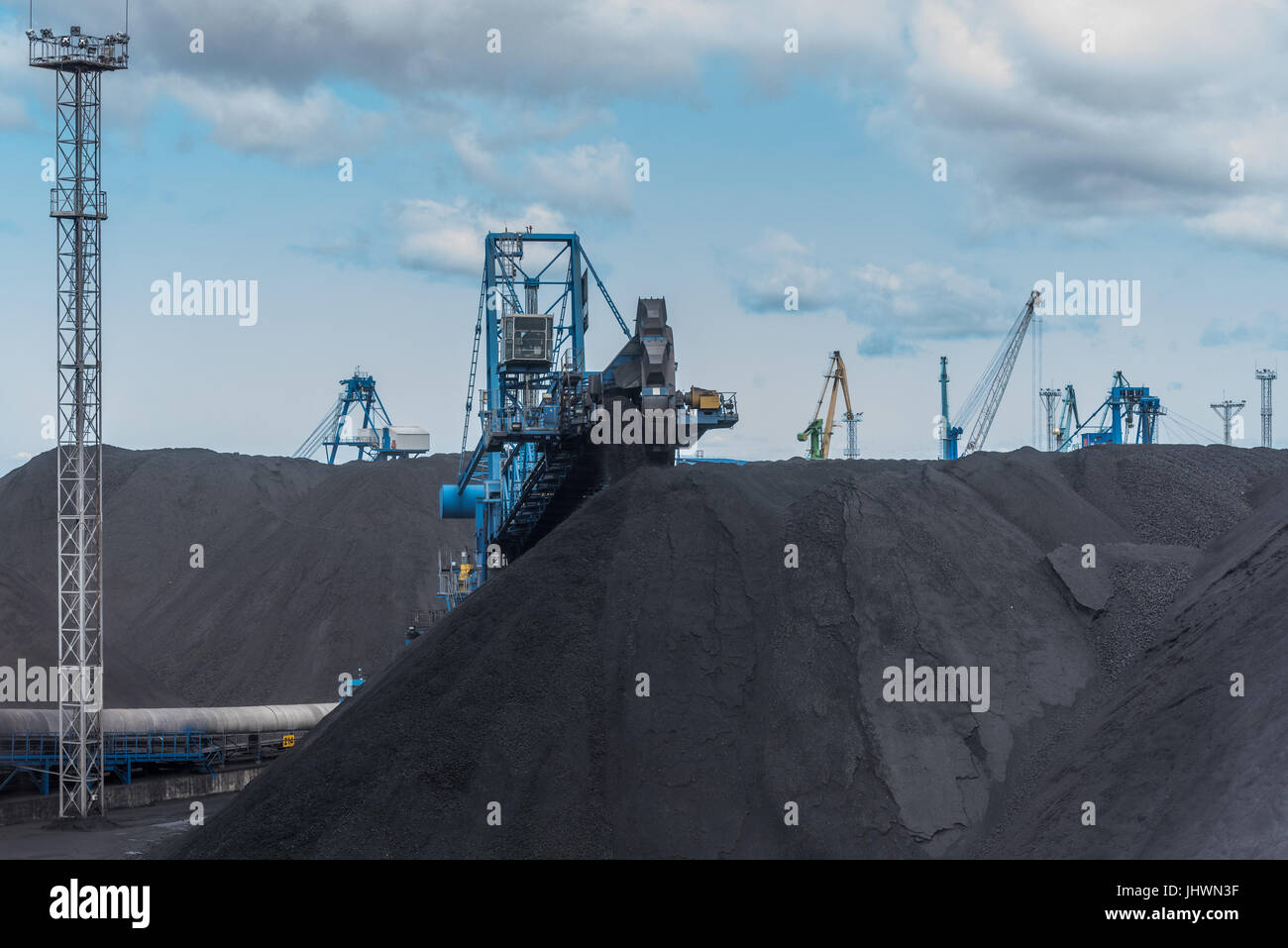 Work in port coal handling terminal Stock Photo - Alamy