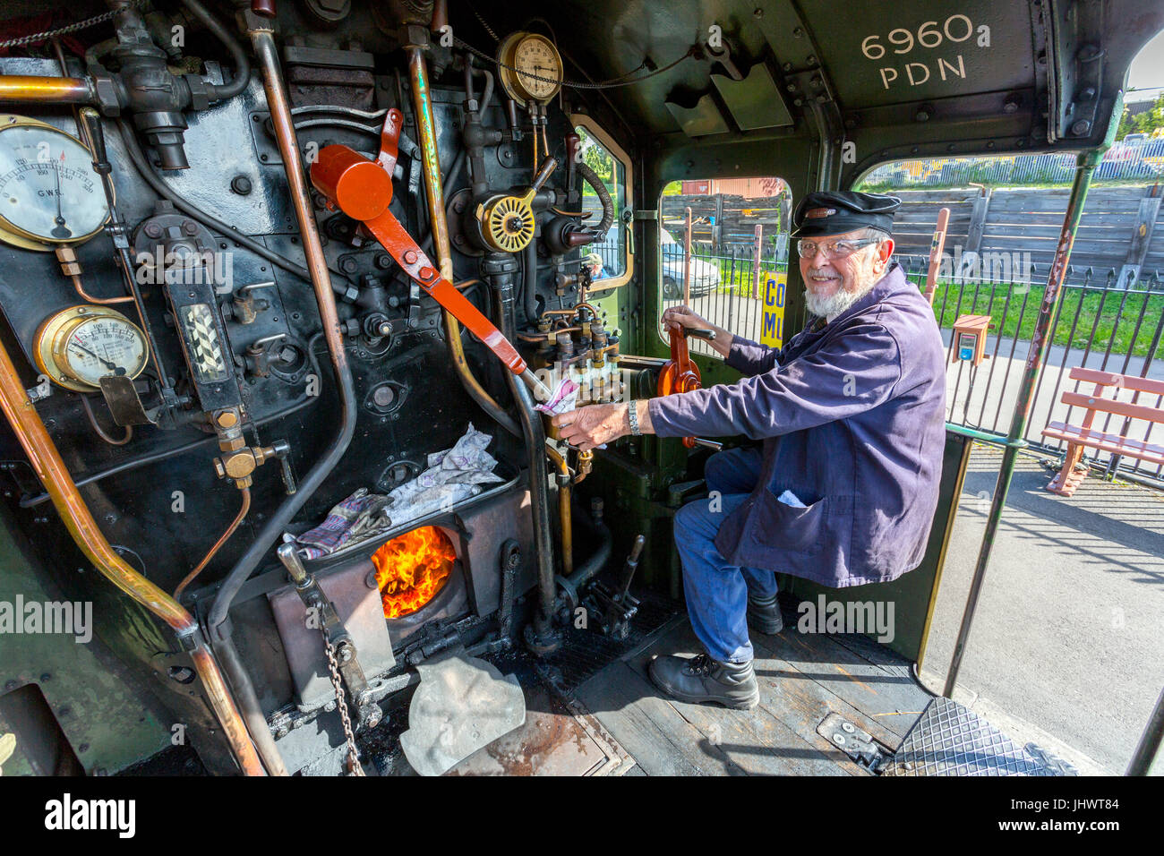 Gwr train driver hi-res stock photography and images - Alamy