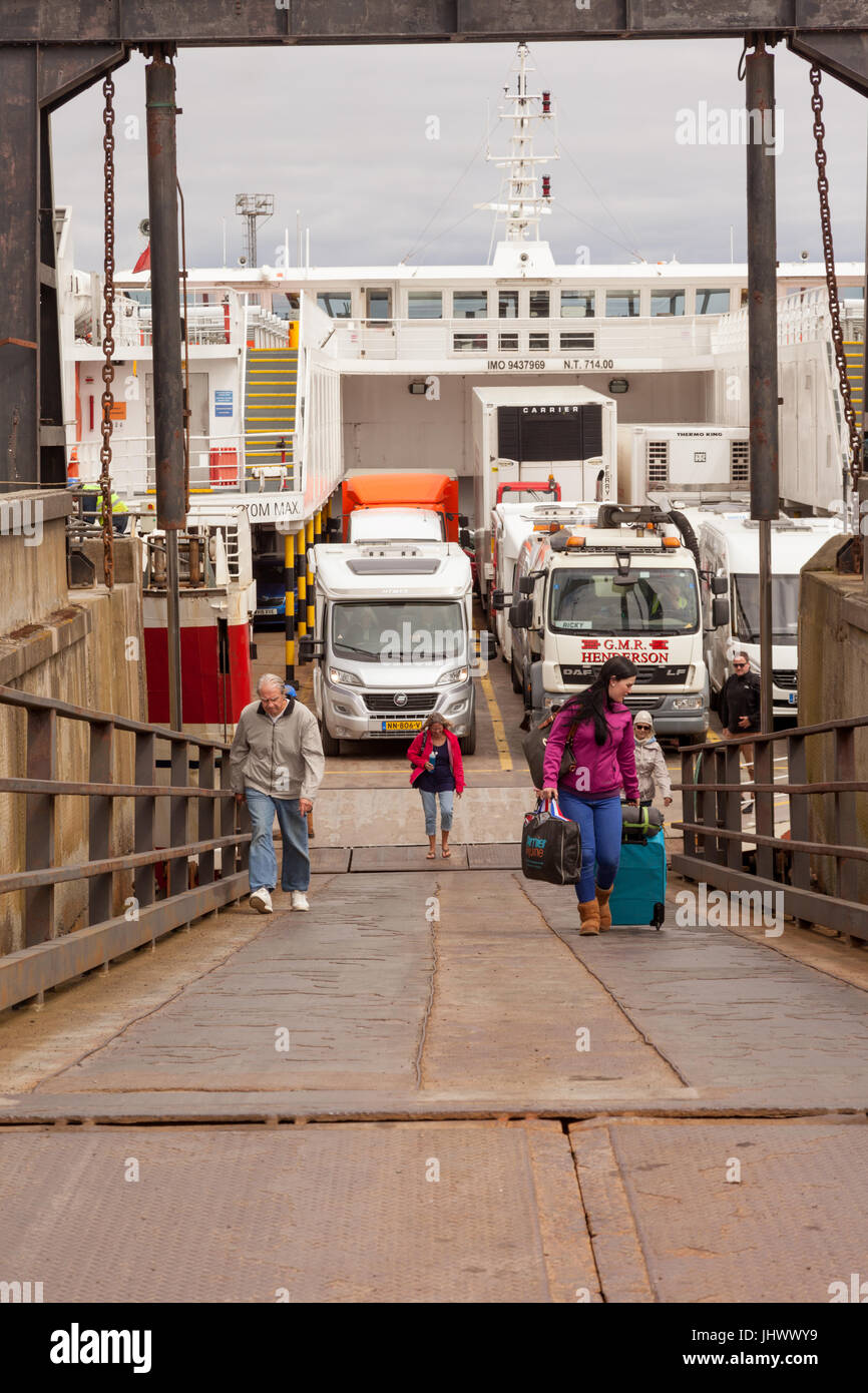 Pentland ferries boat hi-res stock photography and images - Alamy