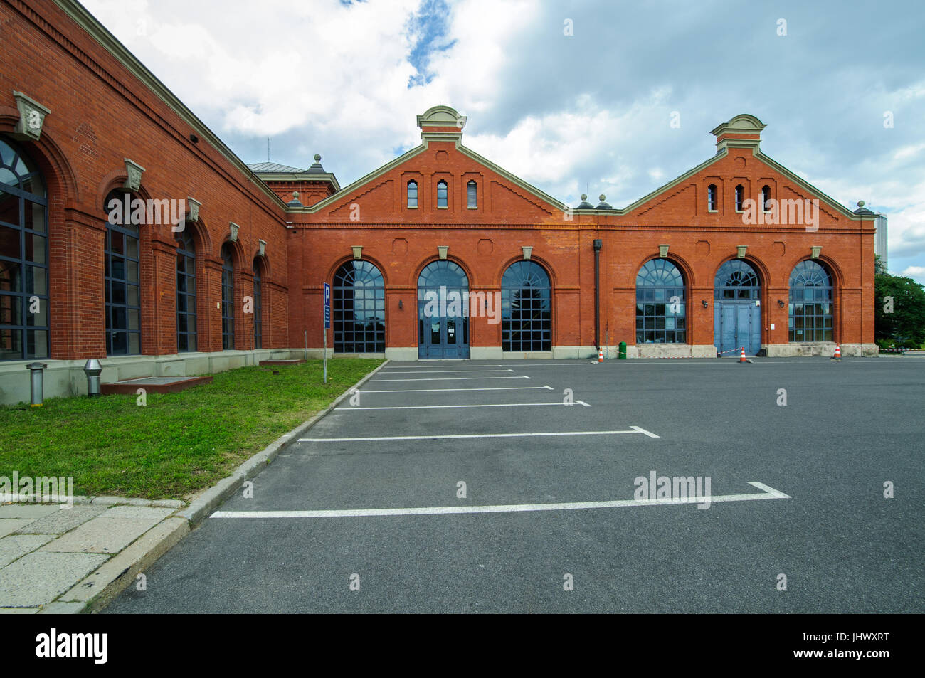 Old brick building water tank hi-res stock photography and images - Alamy