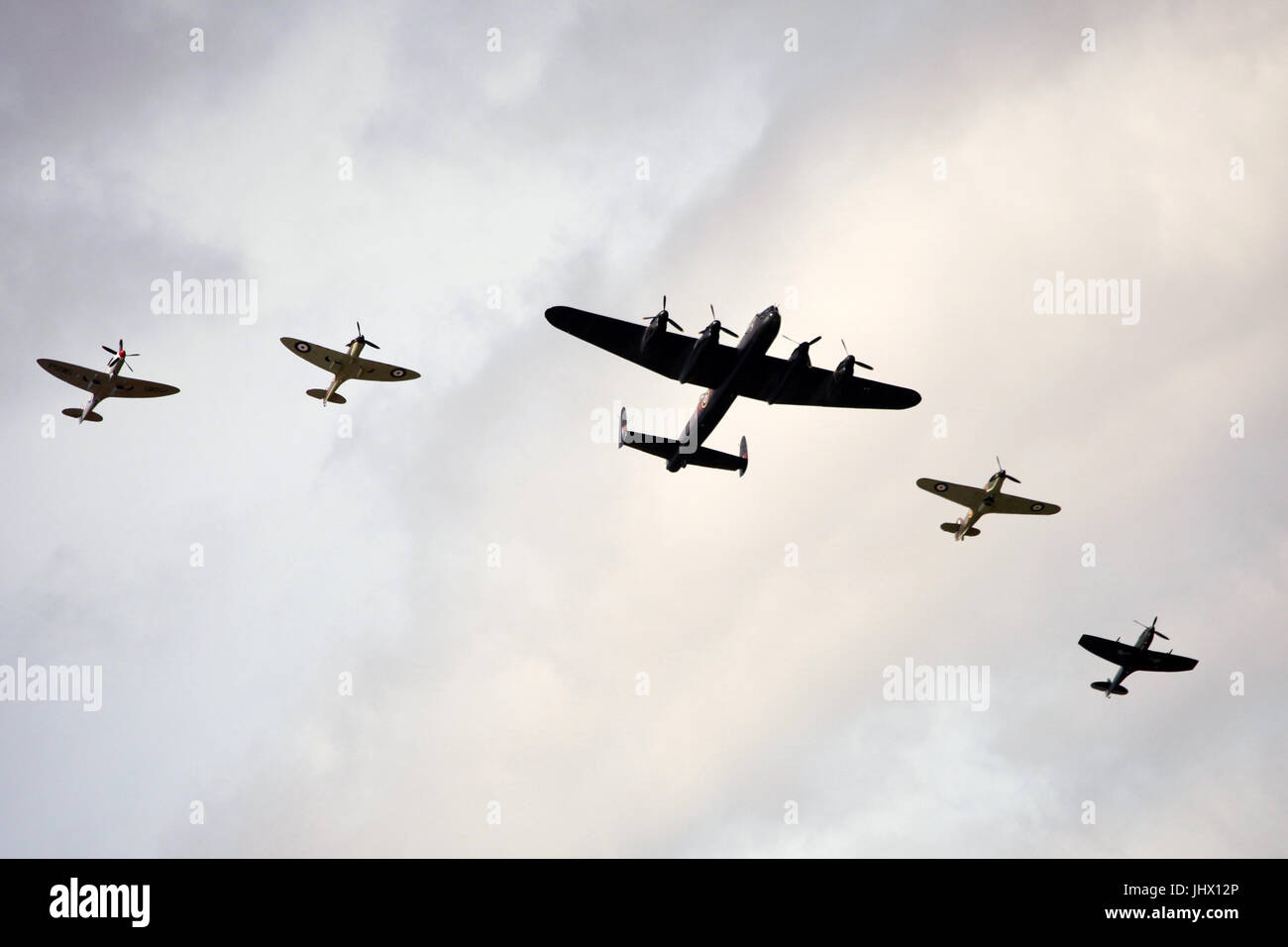 Luftwaffe bomber formation hi-res stock photography and images - Alamy
