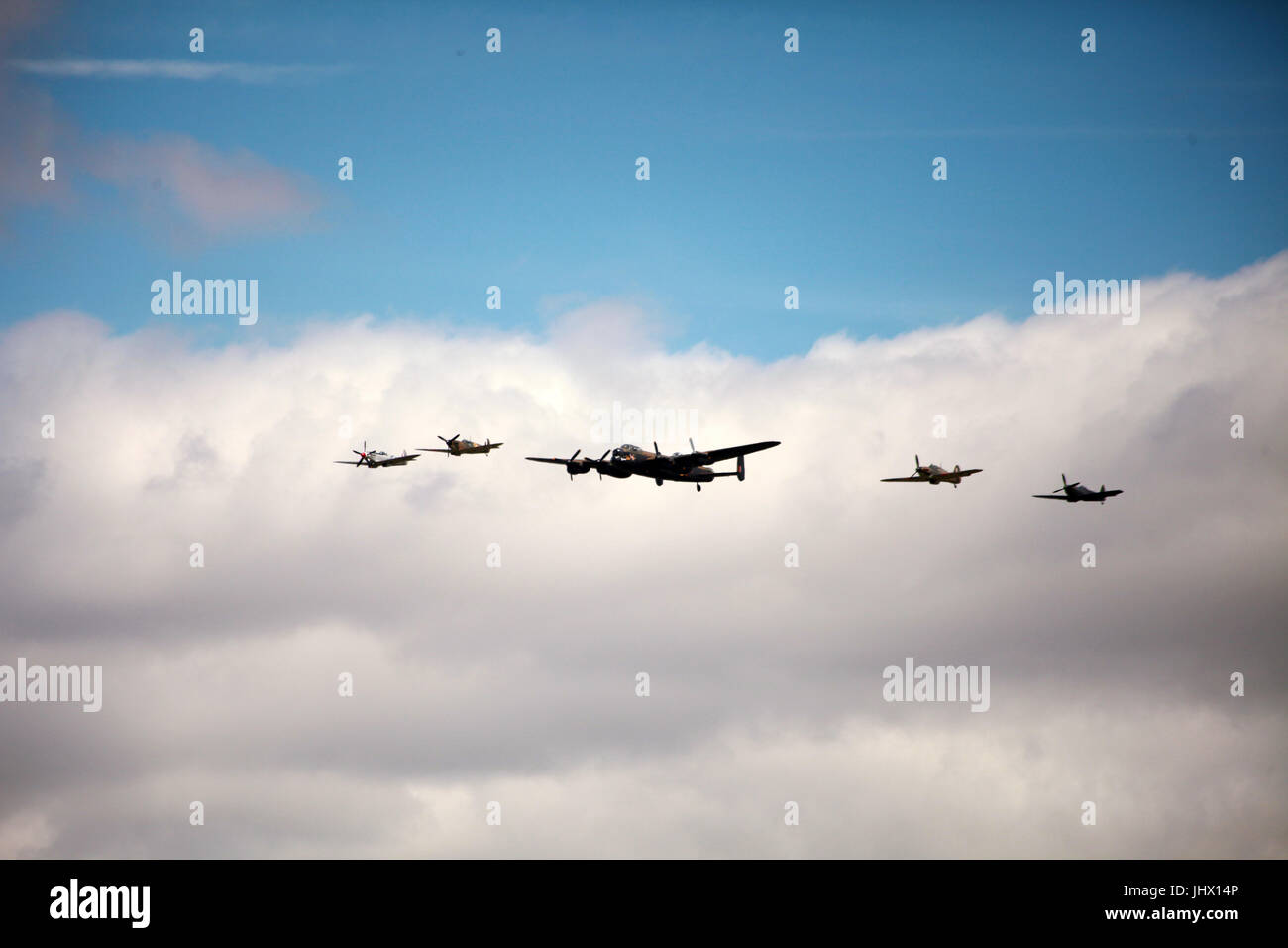 Ww2 British Aircraft Stock Photos & Ww2 British Aircraft Stock Images ...