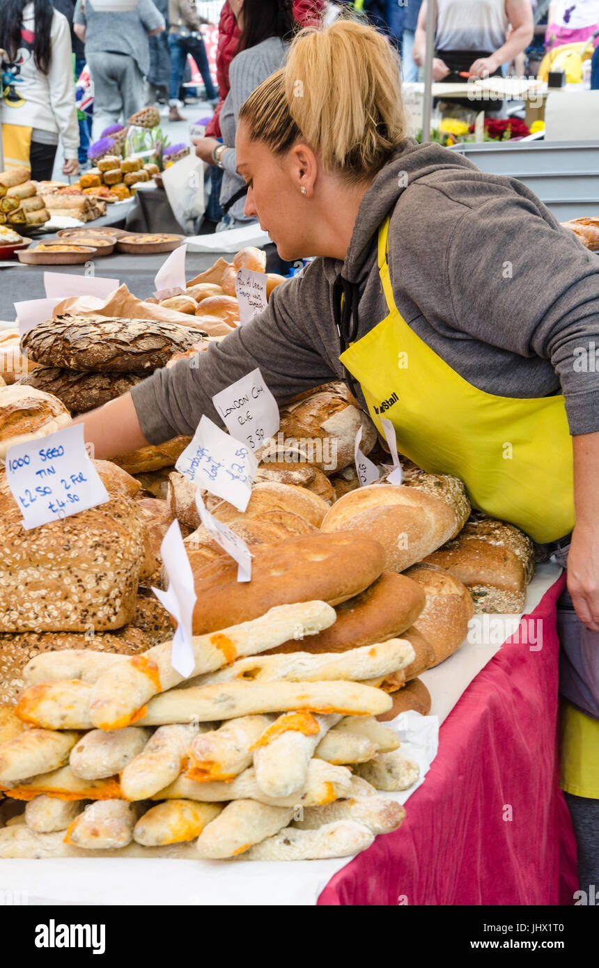 A market stall selling fresh bread Stock Photo - Alamy