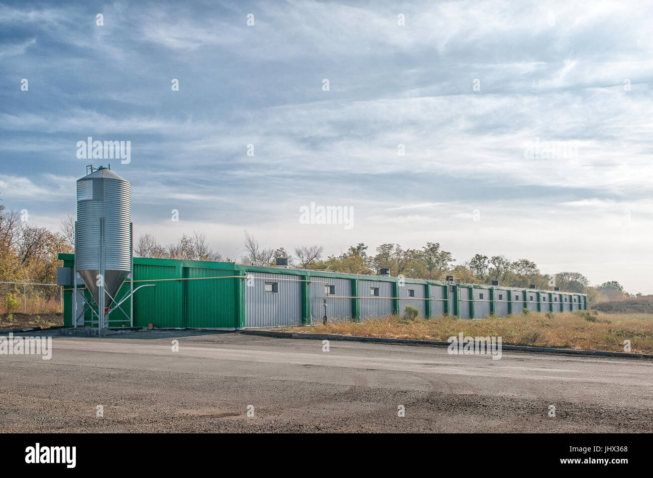 Old industrial buildings silos hi-res stock photography and images - Alamy