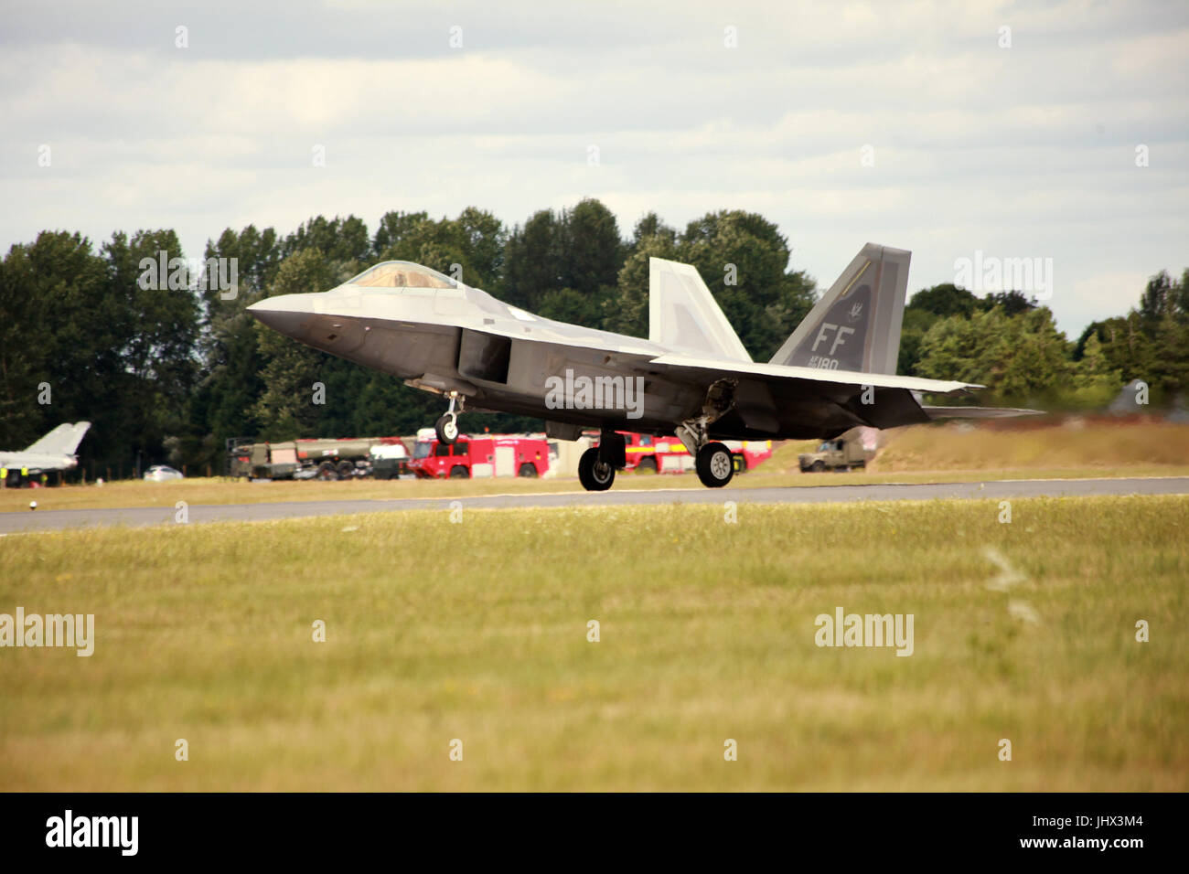 Raptor barrier system hi-res stock photography and images - Alamy
