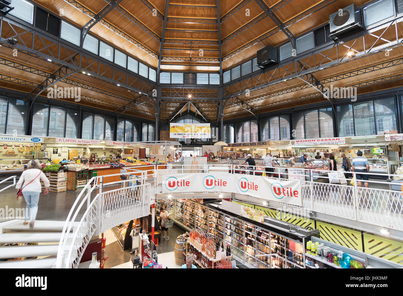 The interior of the covered market in Albi, France Stock Photo - Alamy