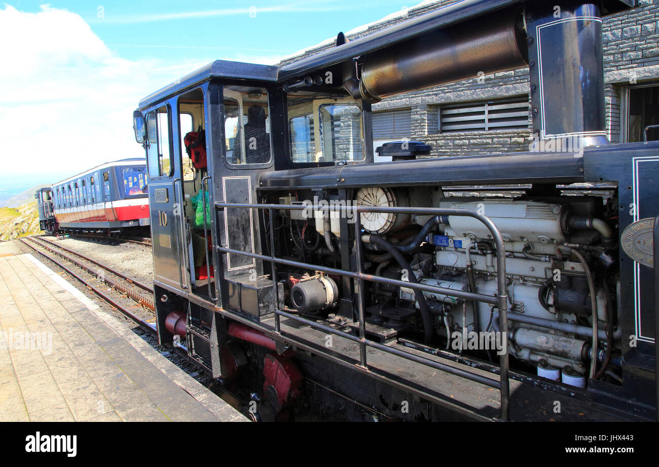 Mount snowdon railway hi-res stock photography and images - Alamy