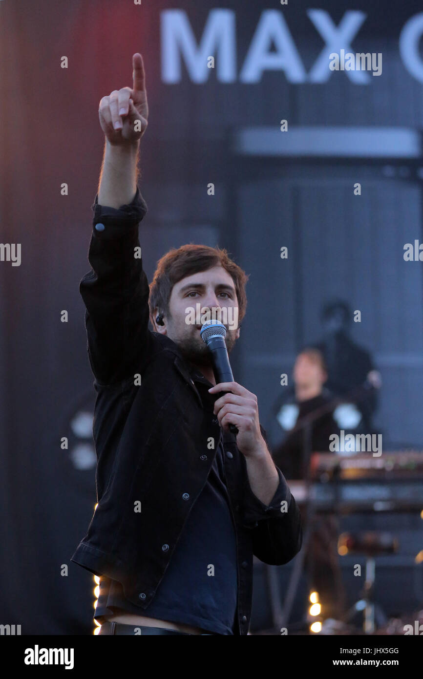 Berlin, 25th May 2017. German singer Max Giesinger performs live at the ...