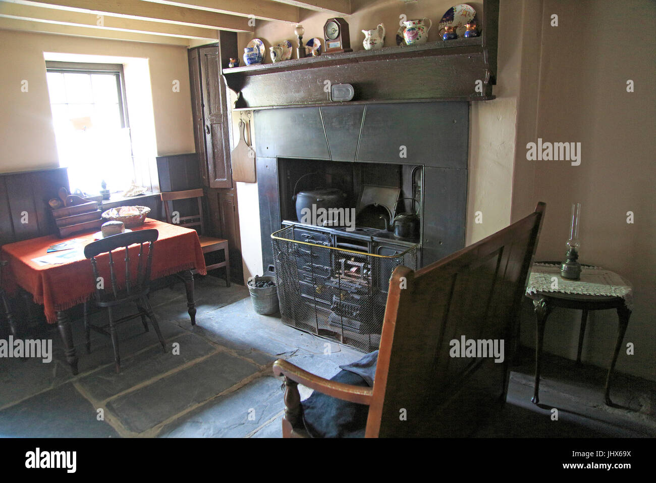 Interior quarryman's house scullery from 1901, National slate museum ...