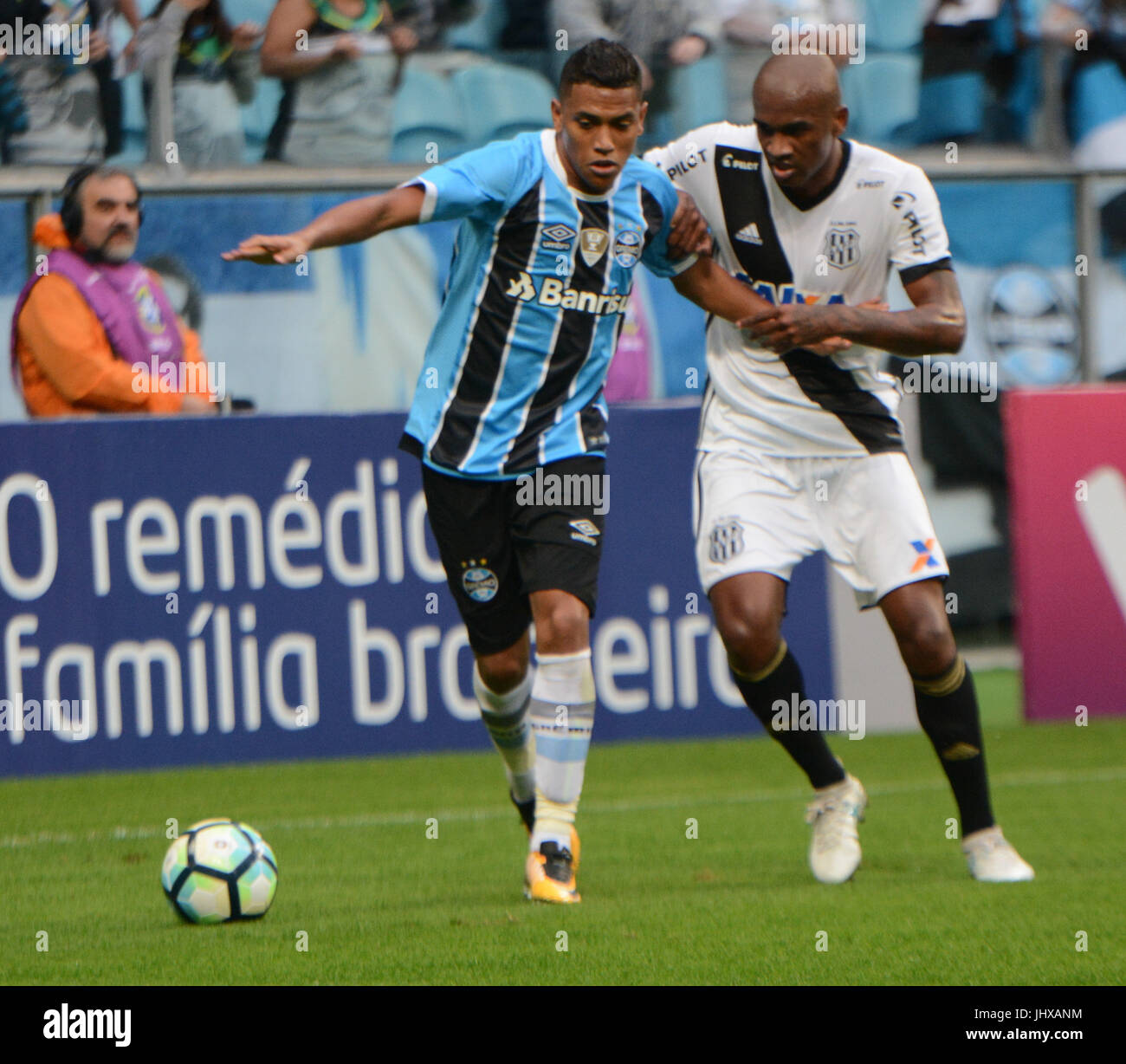 Porto Alegre, Brazil. 16th July, 2017. Pedro Rocha makes the protection ...
