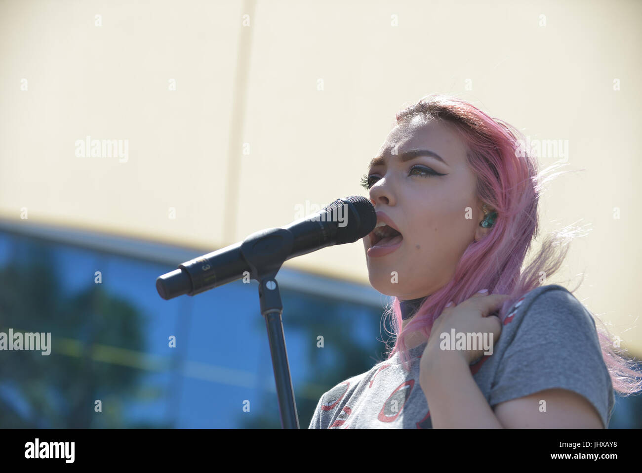 Miami Beach, FL, USA. 15th July, 2017. Rena Lovelis of Hey Violet ...