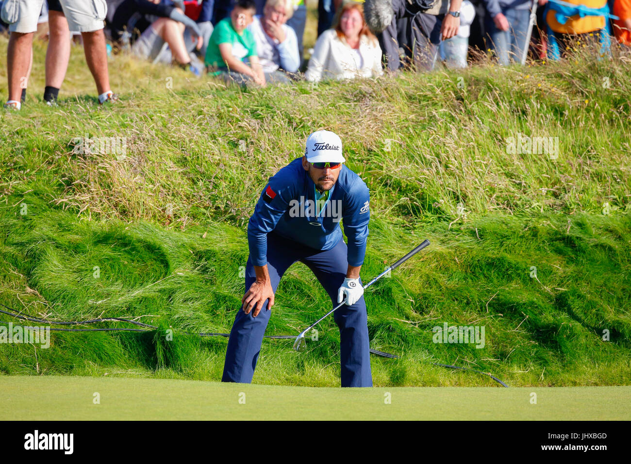 Golf tournament crowd hi-res stock photography and images - Alamy