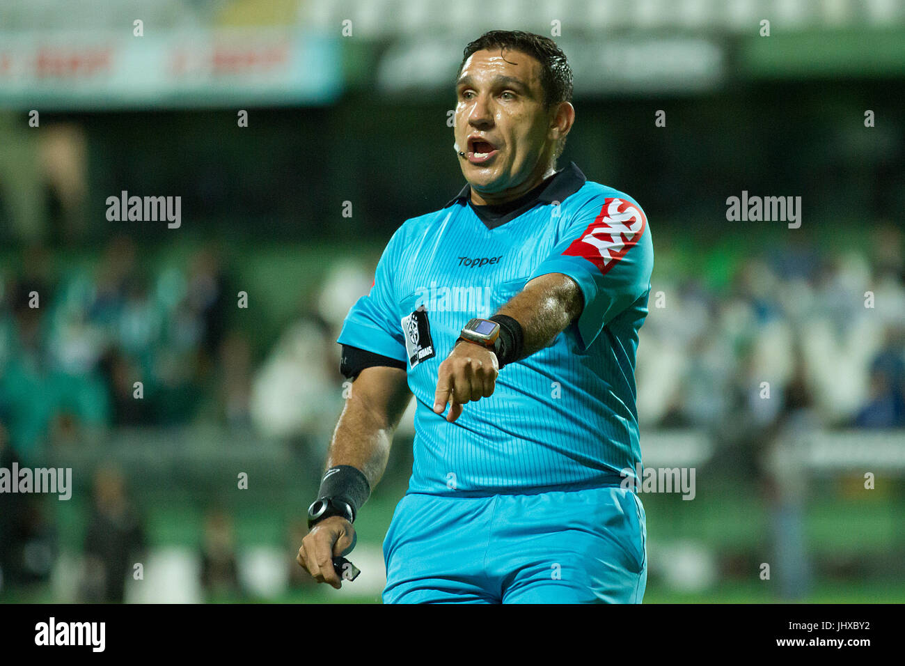 Curitiba, Brazil. 16th July, 2017. Referee Leandro Bizzio Marinho (SP ...