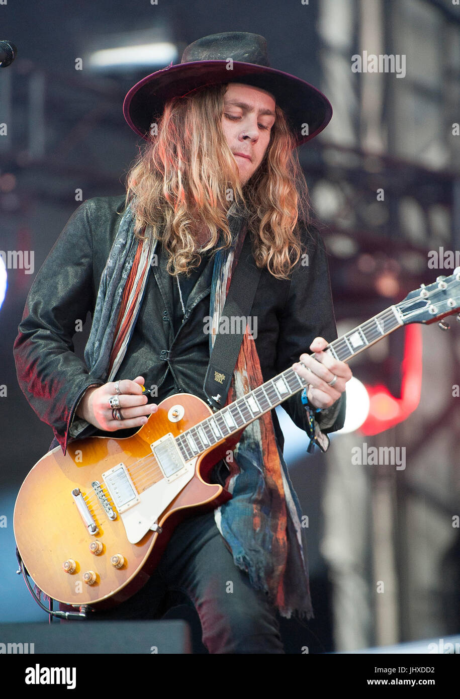 The struts guitarist hi-res stock photography and images - Alamy