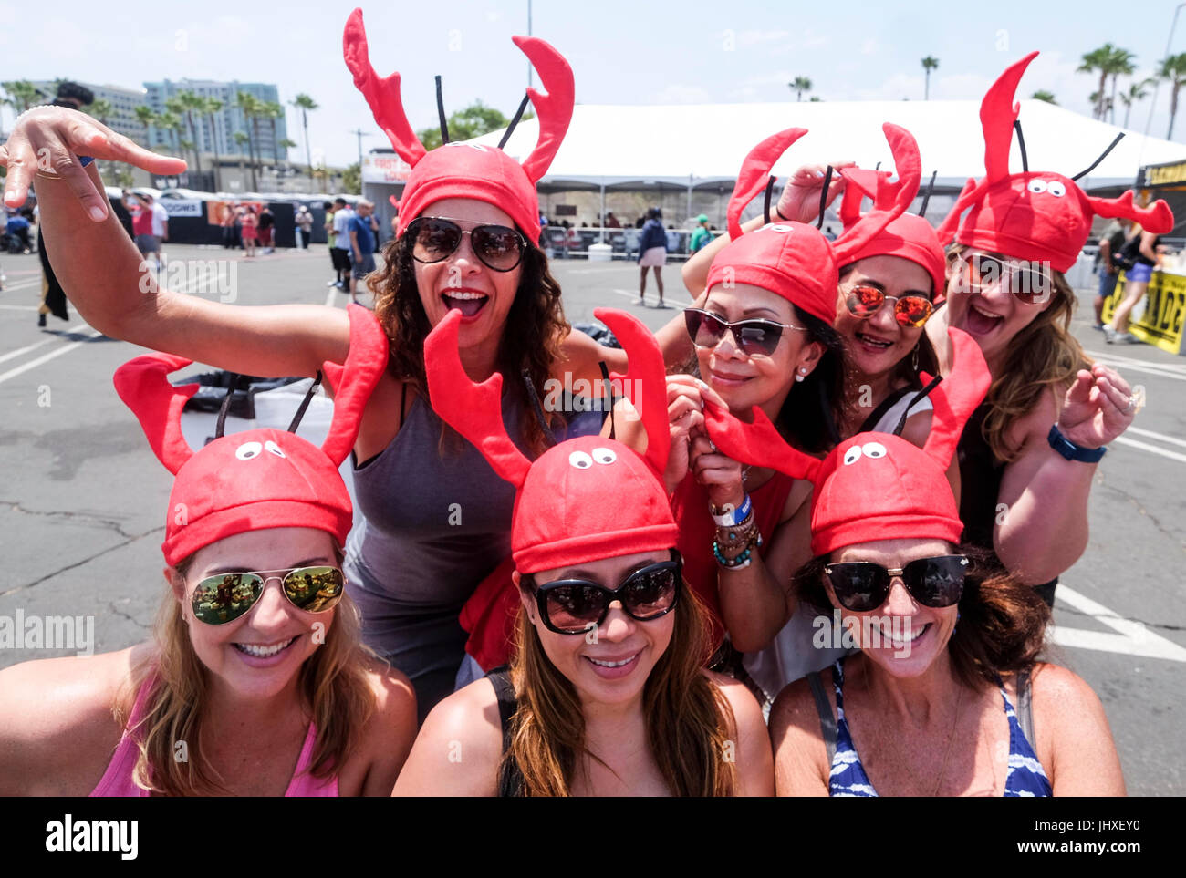 Los Angeles, USA. 16th July, 2017. People wearing lobster hats pose for ...
