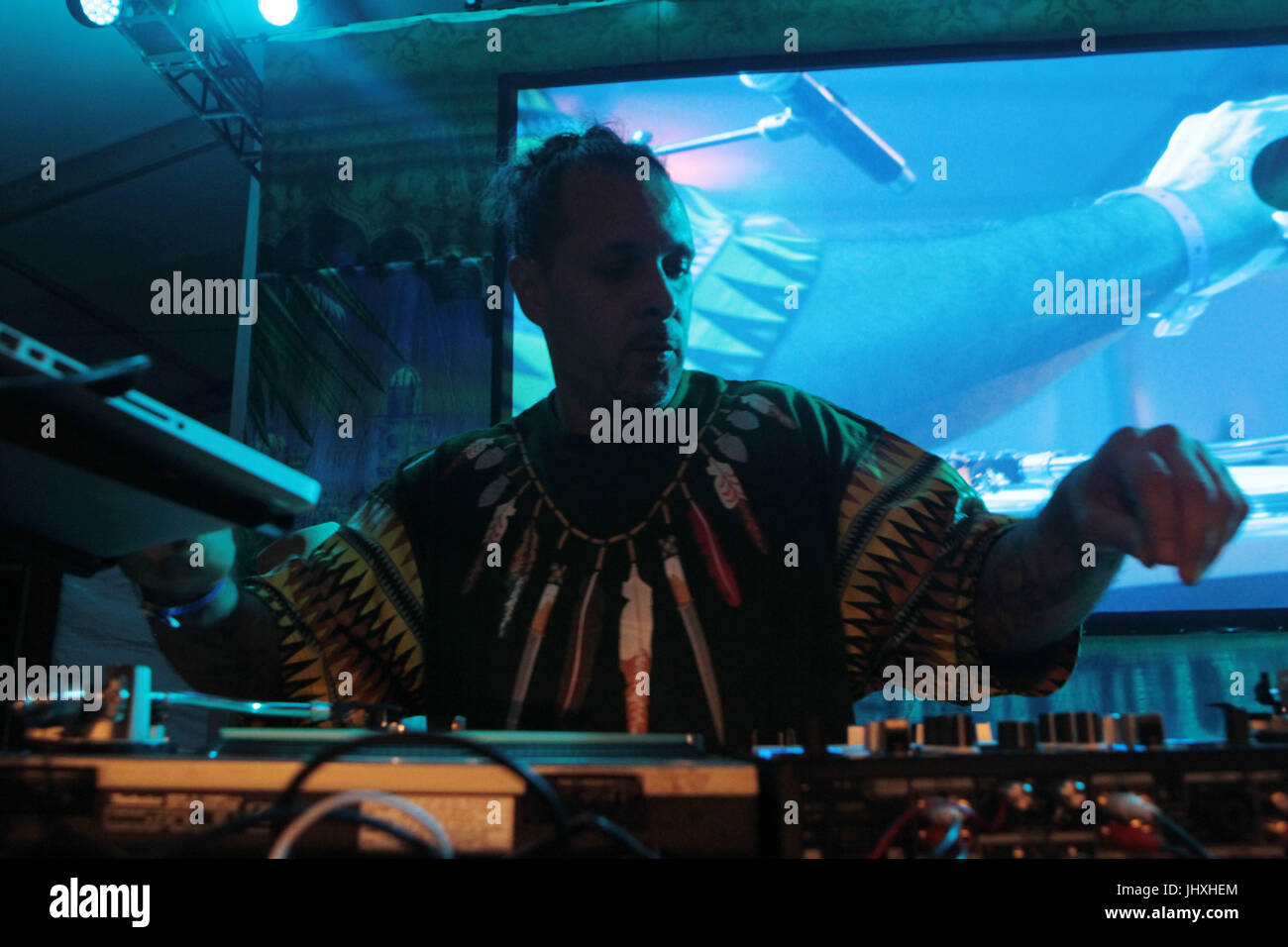 Tony touch hi-res stock photography and images - Alamy