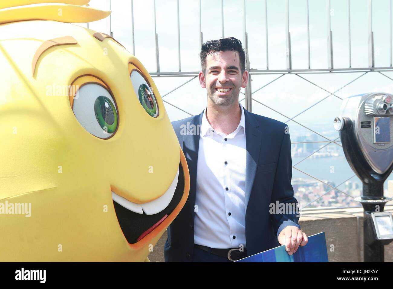 New York, NY, USA. 17th July, 2017. Jeremy Burge lights The Empire ...