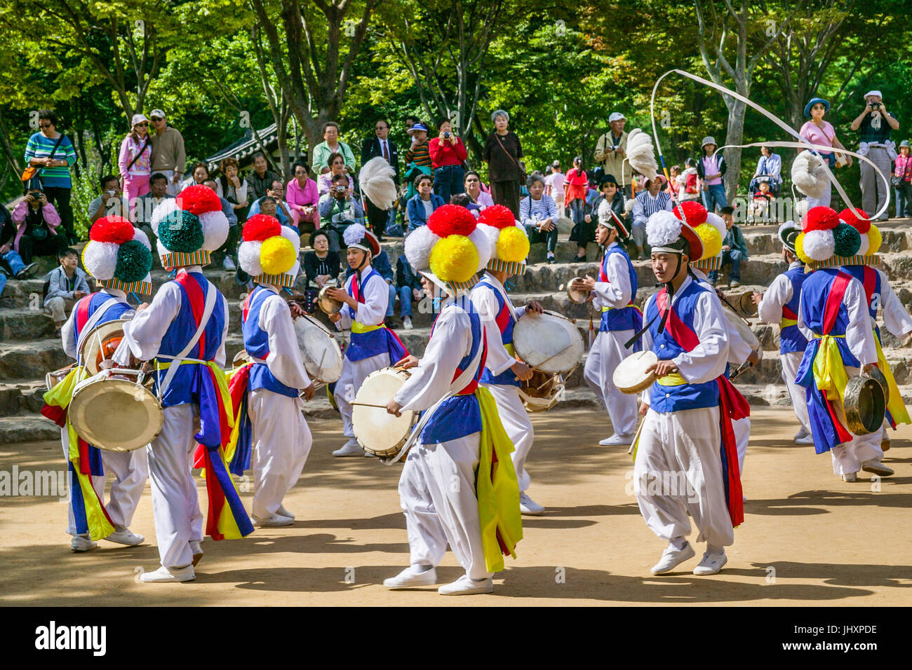 Republik of Korea, Suwon, Korean Folk village, farmers music and dance ...