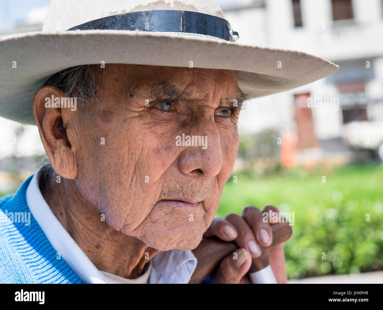 Peruvian man hi-res stock photography and images - Alamy
