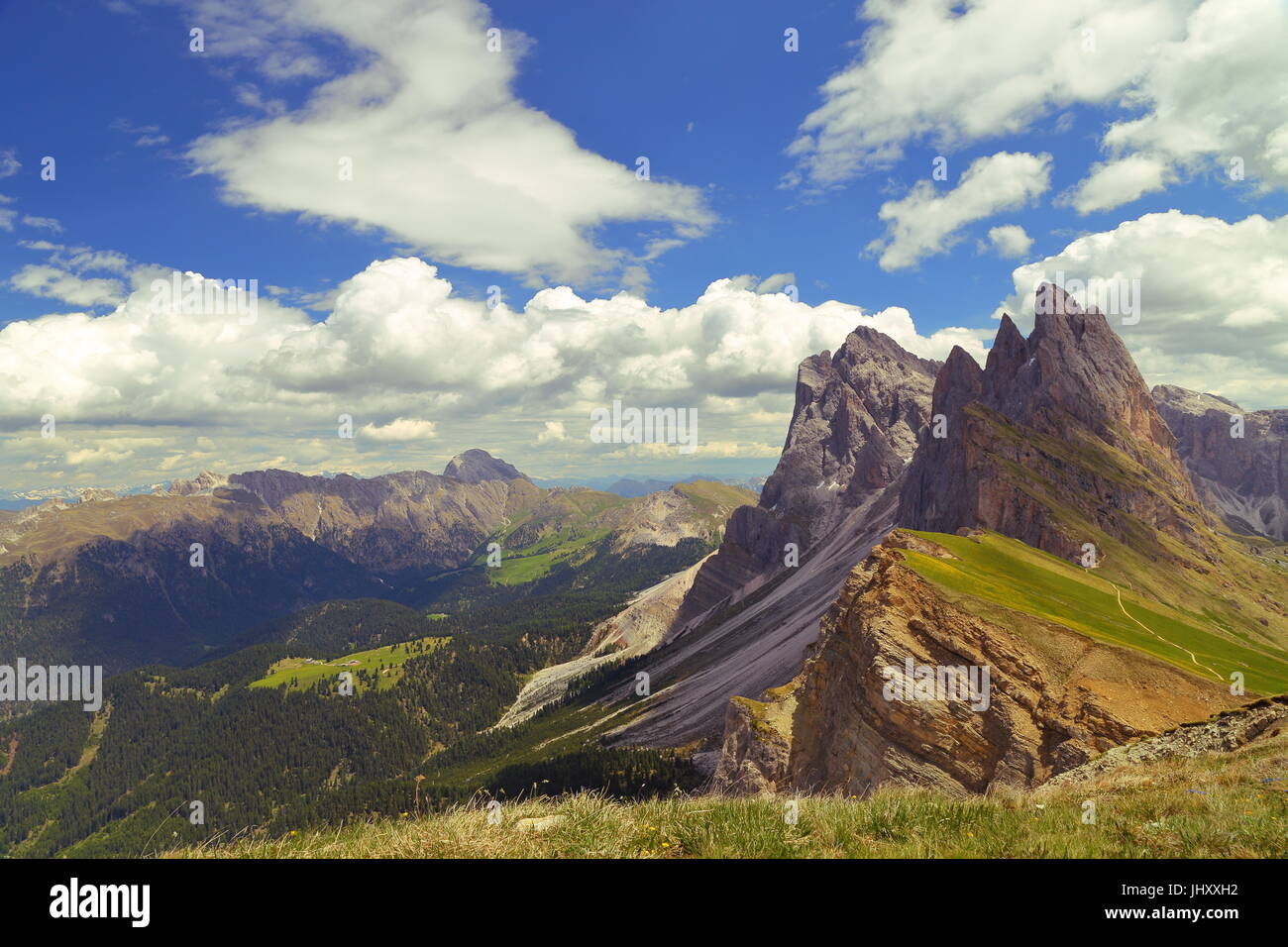 Seceda cable car ropeway hi-res stock photography and images - Alamy