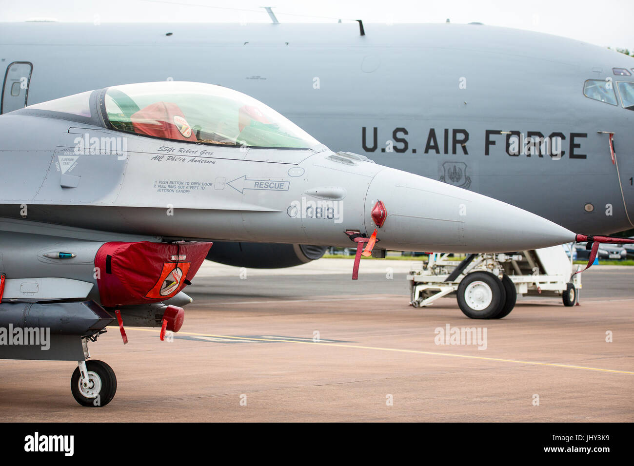 Lockheed martin f 16 hi-res stock photography and images - Alamy