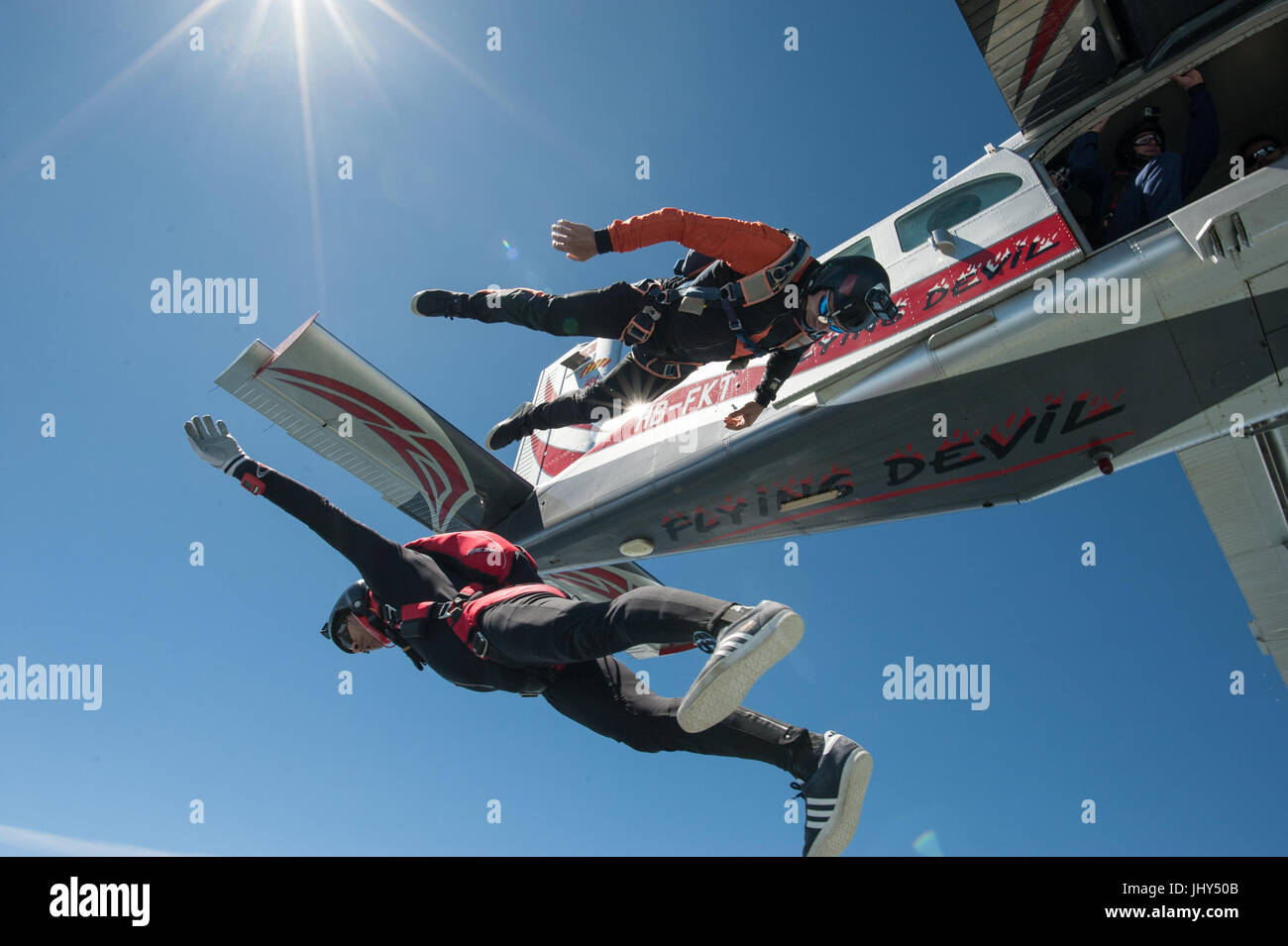 A freestyle Skydiving Team exiting from a Pilatus Porter for a training ...