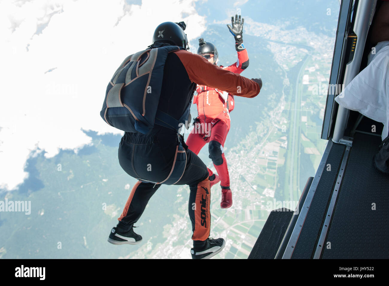 A freestyle Skydiving Team exiting from a Pilatus Porter for a training ...