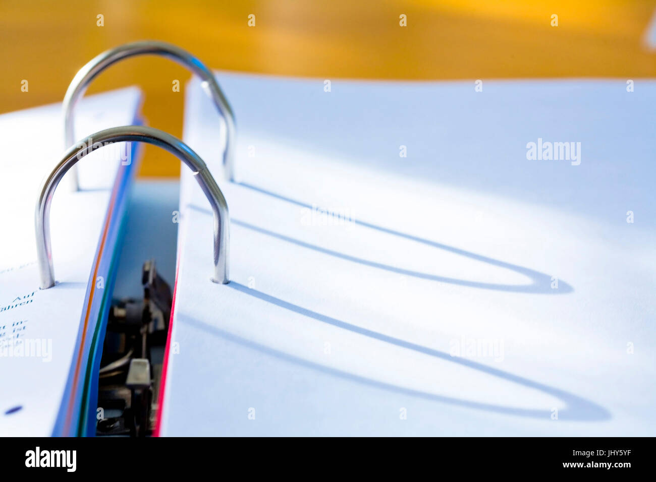 Folder - clamp mechanism, Ordner - Klemmmechanismus Stock Photo - Alamy