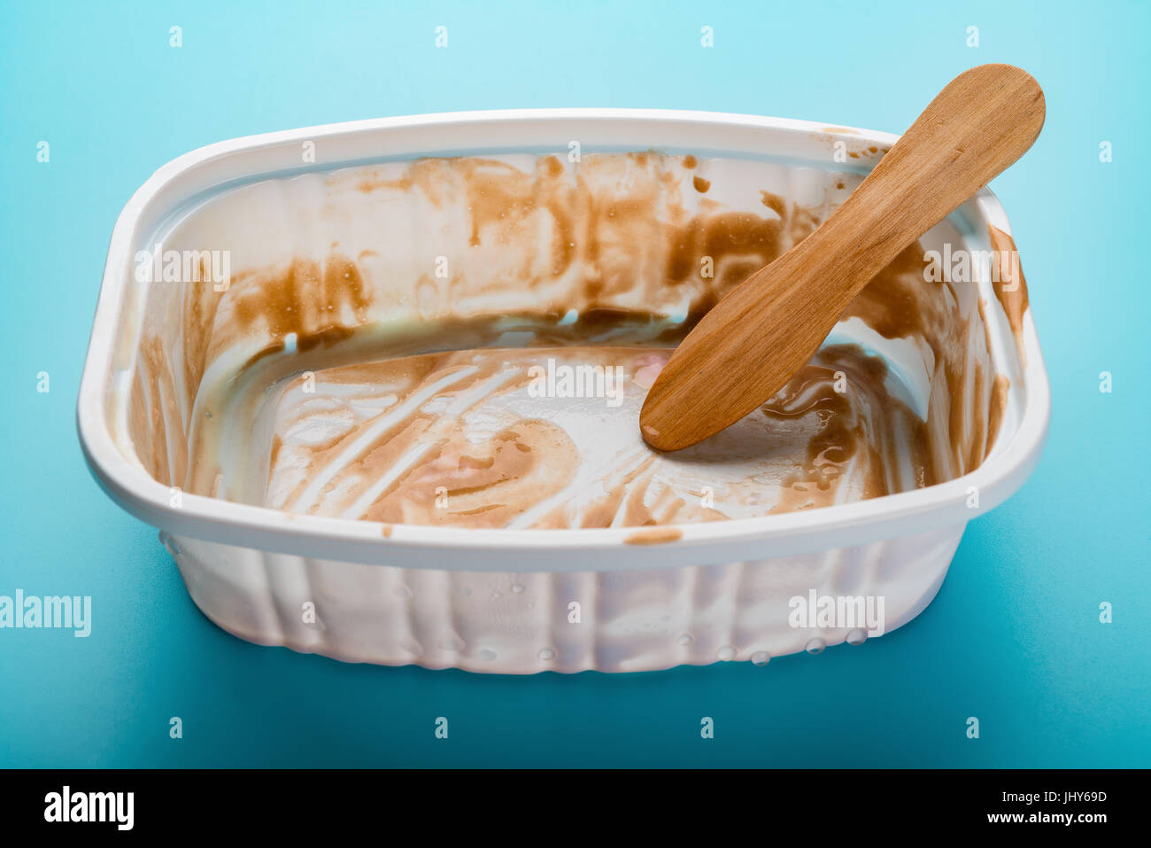 Finished ice cream hi-res stock photography and images - Alamy