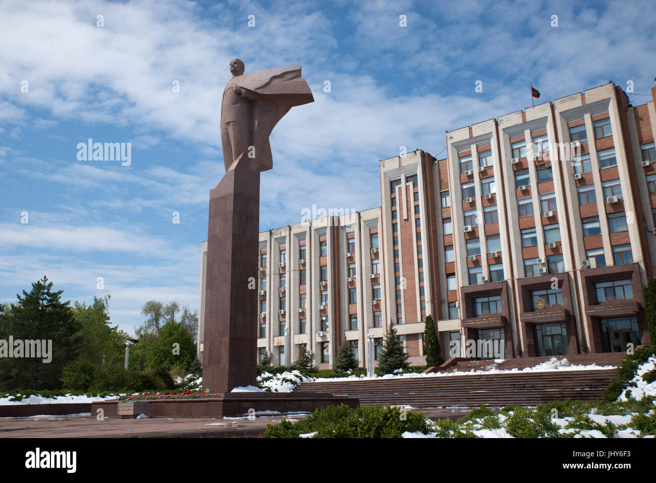 Statue of Vladimir Lenin in front of the Transnistrian Parliament ...