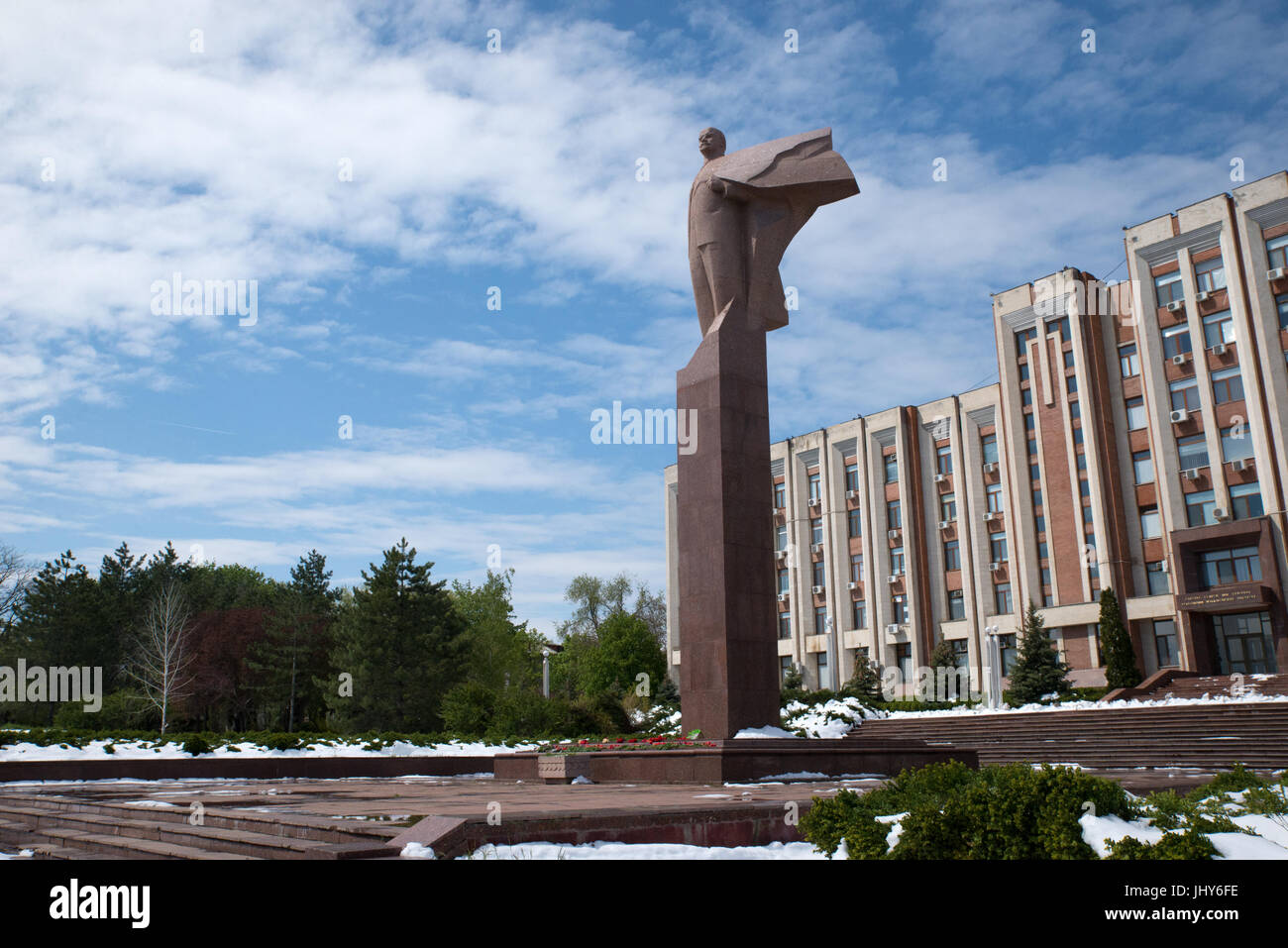 Statue of Vladimir Lenin in front of the Transnistrian Parliament ...