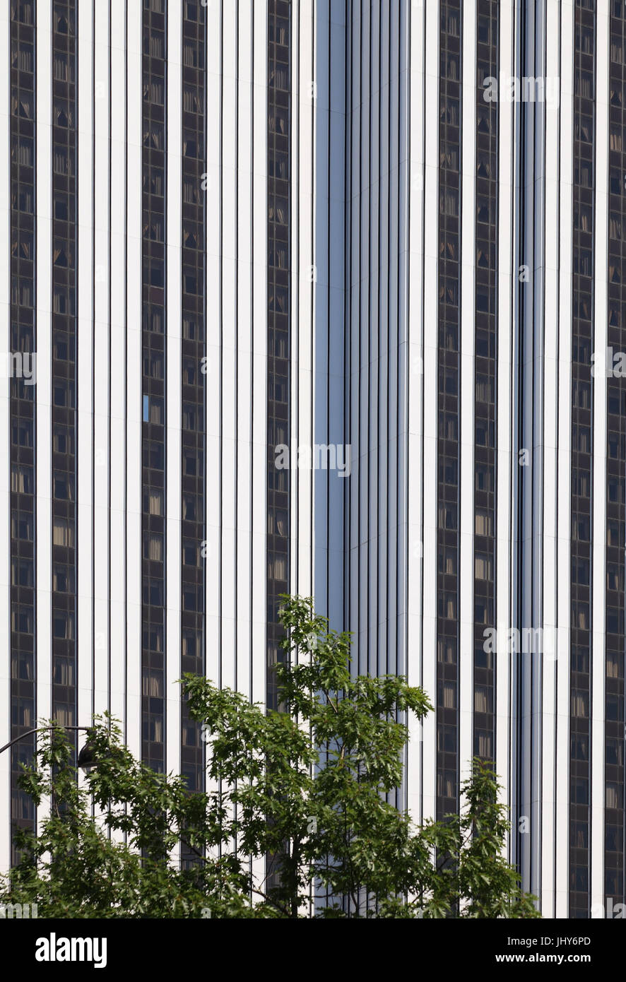 High rise facade hi-res stock photography and images - Alamy