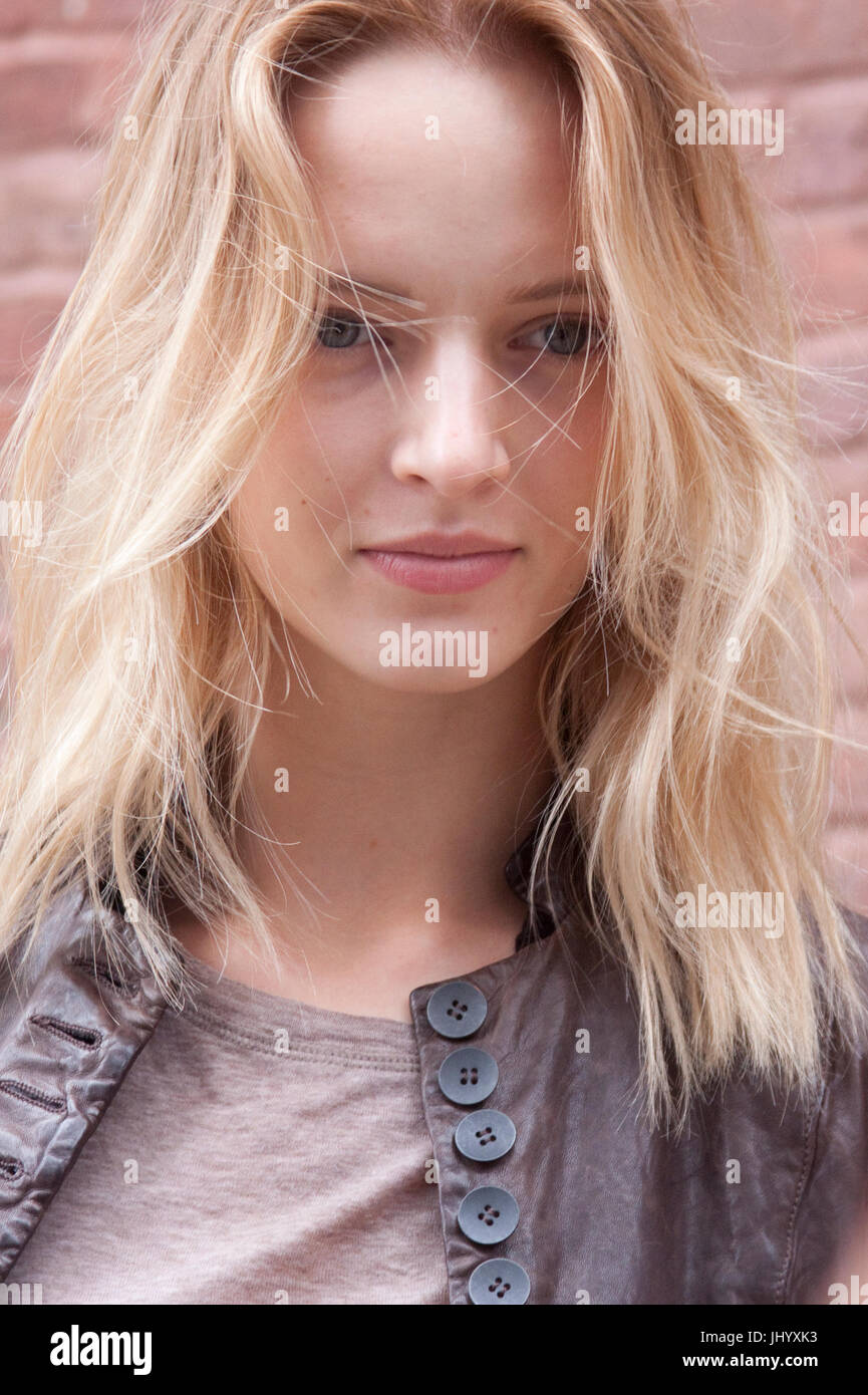 Beautiful glowing skin No Makeup beauty portrait of Fashion model ...